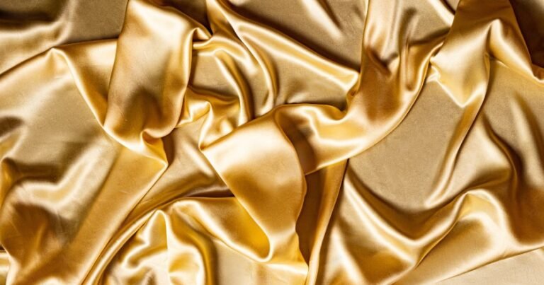 20 Best Colors to Pair with Gold Accents – Colors that GO